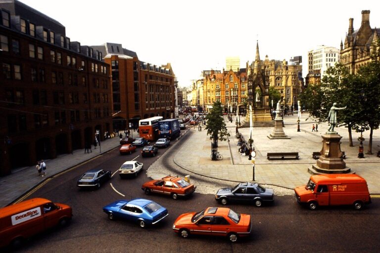 Lost photos of Manchester in the early '90s released after they were ...