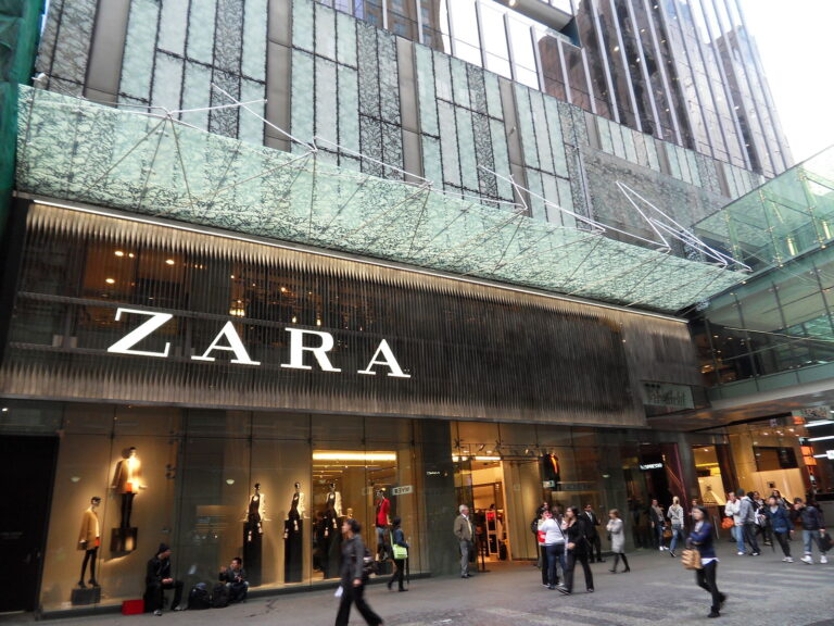 Zara owner to close up to 1,200 of its stores around the world - Proper ...